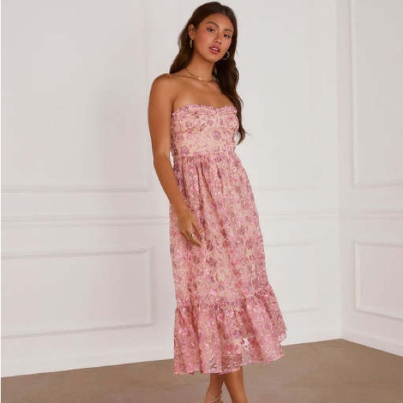 Vici | Dresses | Garland Floral Embroidered Strapless Midi Dress Rose | Poshmark